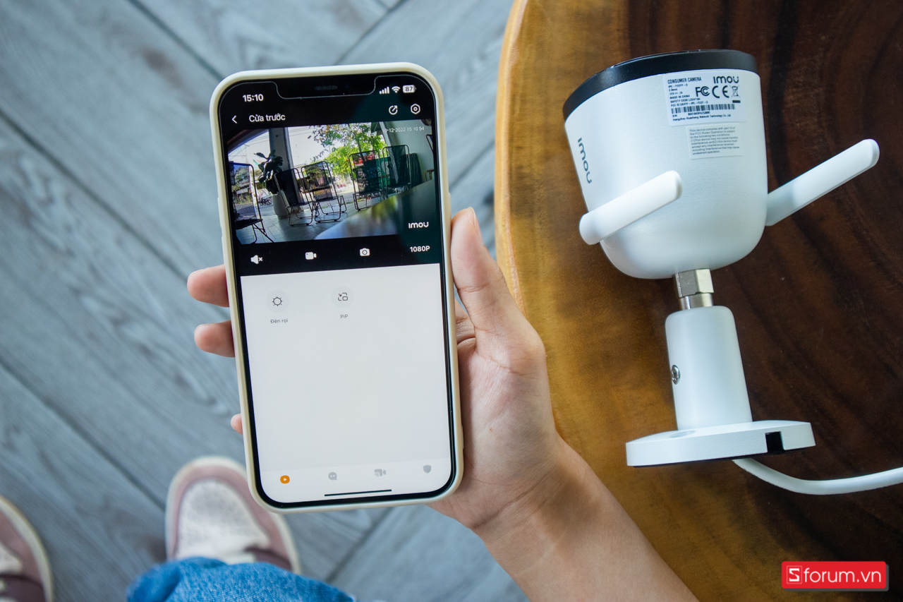 Trên tay camera an ninh IMOU IPC-F22FP-D: Theo dõi 24/7, nhìn xuyên màn ...