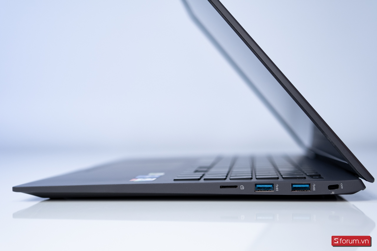 Trên tay LG gram 16 inch 2022: Màn đẹp, pin khỏe, máy siêu nhẹ, mỏng ...