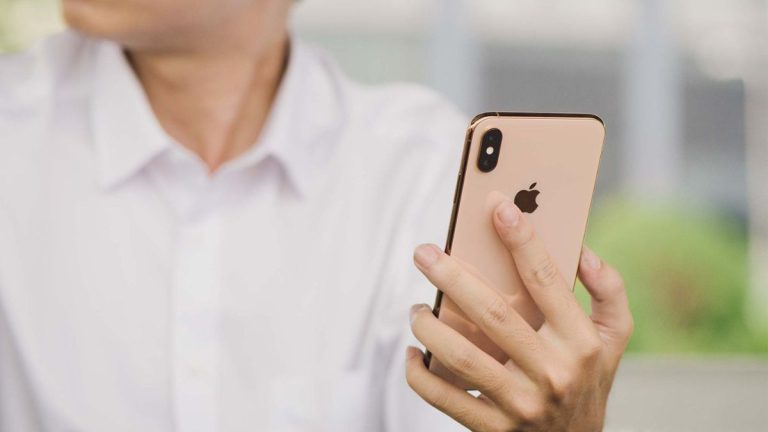 Thời lượng pin iPhone XS Max bao nhiêu, có đáng mua?