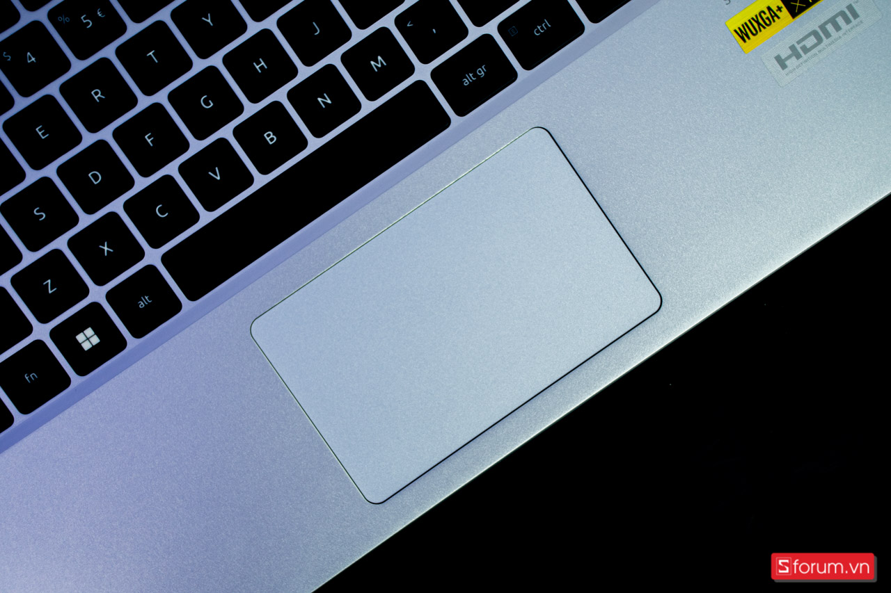 Trên tay Acer Swift Go 14: Màn hình OLED 2K, hiệu suất mạnh mẽ trong ...