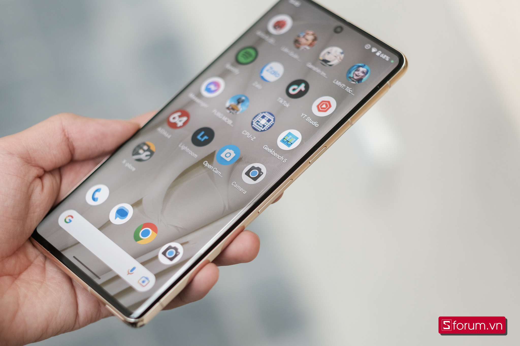 Trên tay Google Pixel 7 Pro tại VN: Thiết kế độc đáo, phần mềm siêu ...