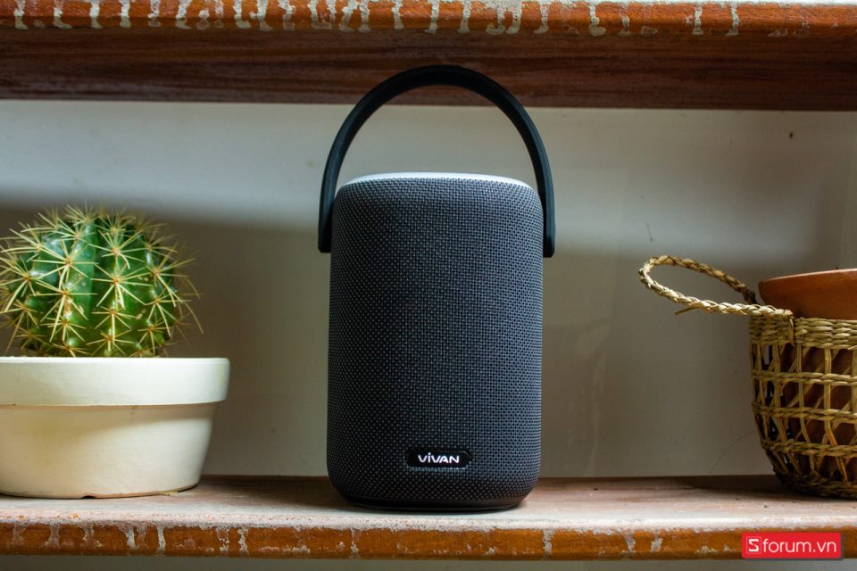 Trên tay loa VIVAN VS50: Lựa chọn đáng chú ý khi picnic, camping cùng ...
