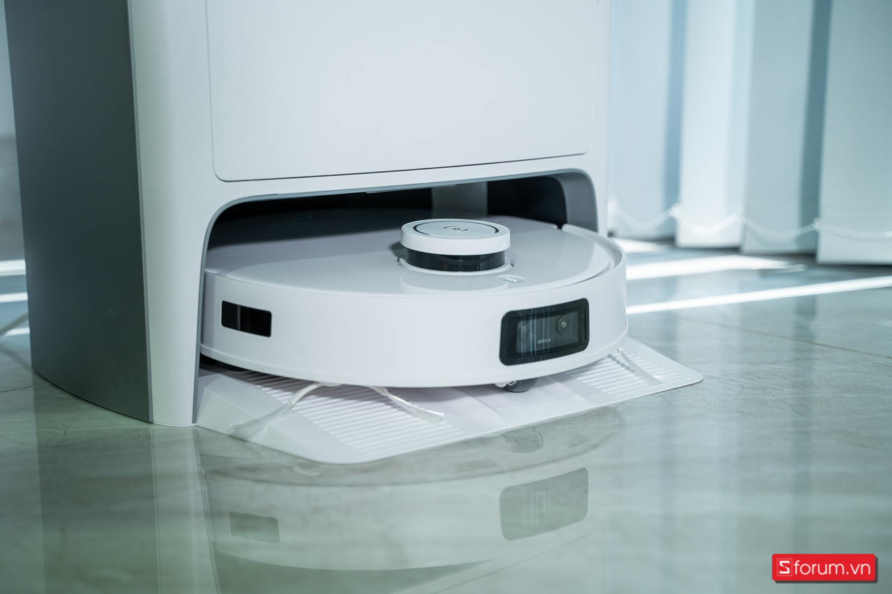 Trên tay robot hút bụi Ecovacs Deebot T10 Omni: Thiết kế tinh tế, lực hút 5000Pa, trạm Omni ...