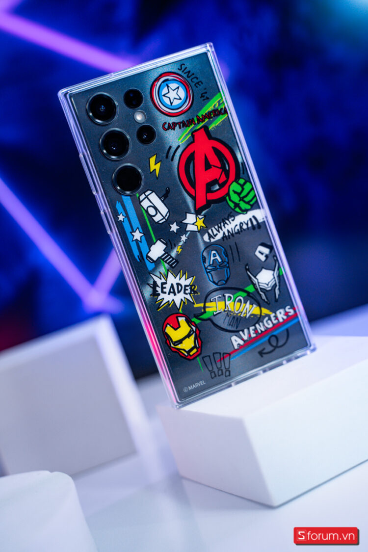 Trên tay chiếc ốp lưng Galaxy S23 Ultra Marvel: Thiết kế 2 trong 1 độc ...