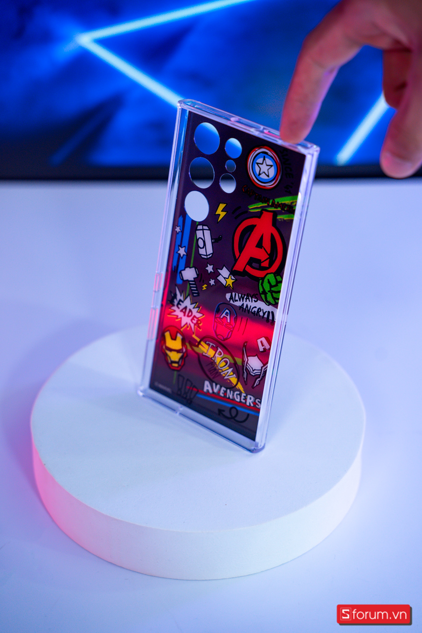 Trên tay chiếc ốp lưng Galaxy S23 Ultra Marvel: Thiết kế 2 trong 1 độc ...