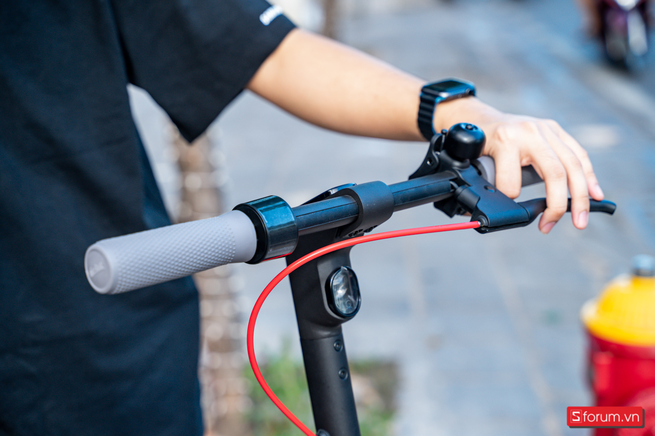 Trải nghiệm xe điện Segway Ninebot D38U: "Max tốc" 30km/h, gấp gọn dễ ...