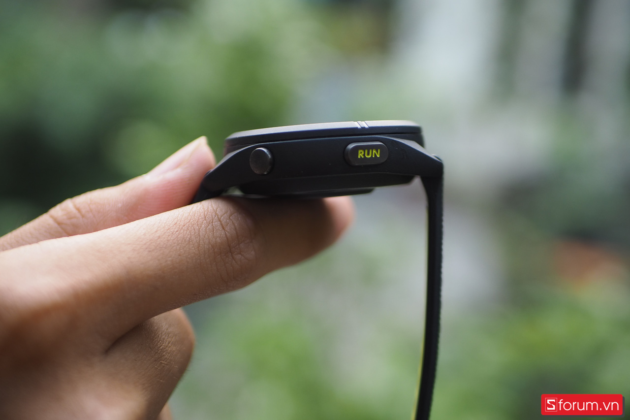 Trên tay Garmin Forerunner 265S: Cải tiến với màn hình AMOLED, nhiều ...