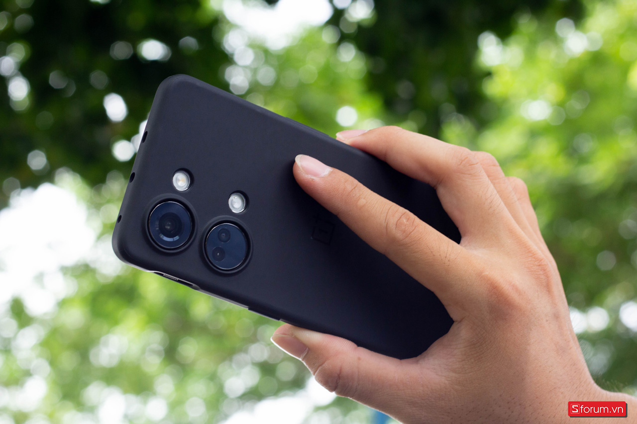 Trên tay OnePlus Ace 2V: Bá chủ phân khúc tầm trung, màn đẹp, camera ...