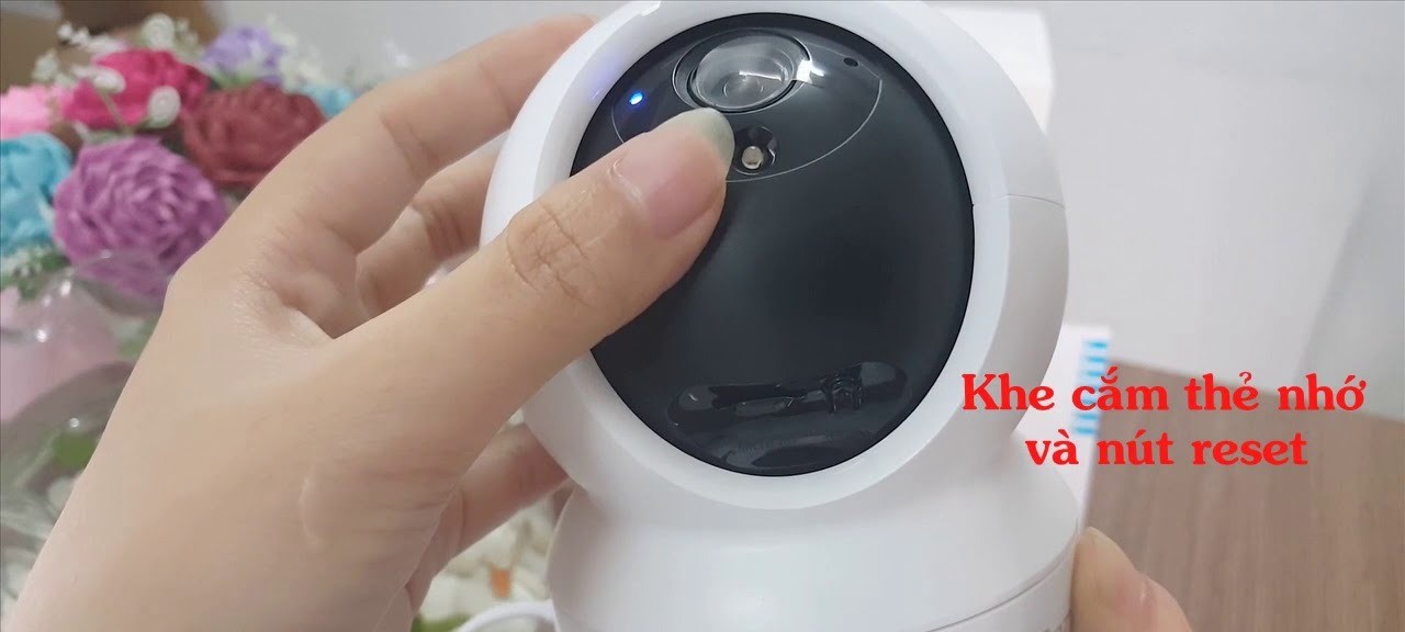 Hướng dẫn cách lắp thẻ nhớ camera Ezviz đơn giản