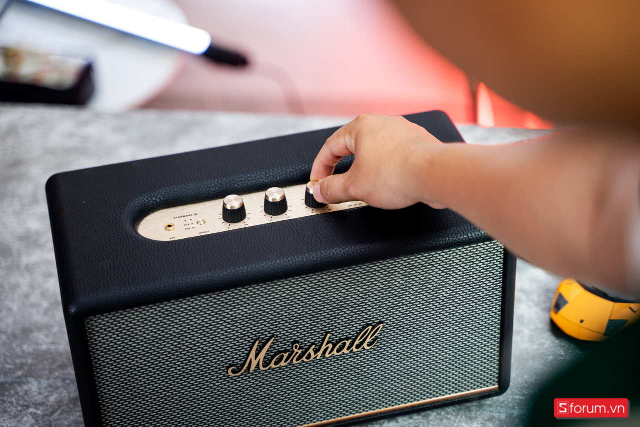 Trên tay loa Marshall Stanmore III: Thiết kế cổ điển và sang trọng ...