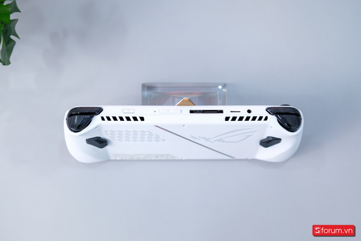 Trên tay ASUS ROG Ally: Chơi được mọi game Windows lẫn giả lập, thiết ...