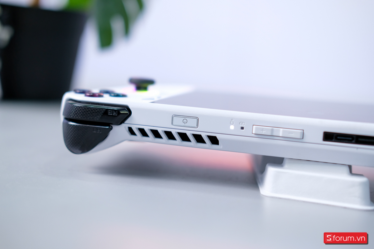 Trên tay ASUS ROG Ally: Chơi được mọi game Windows lẫn giả lập, thiết ...