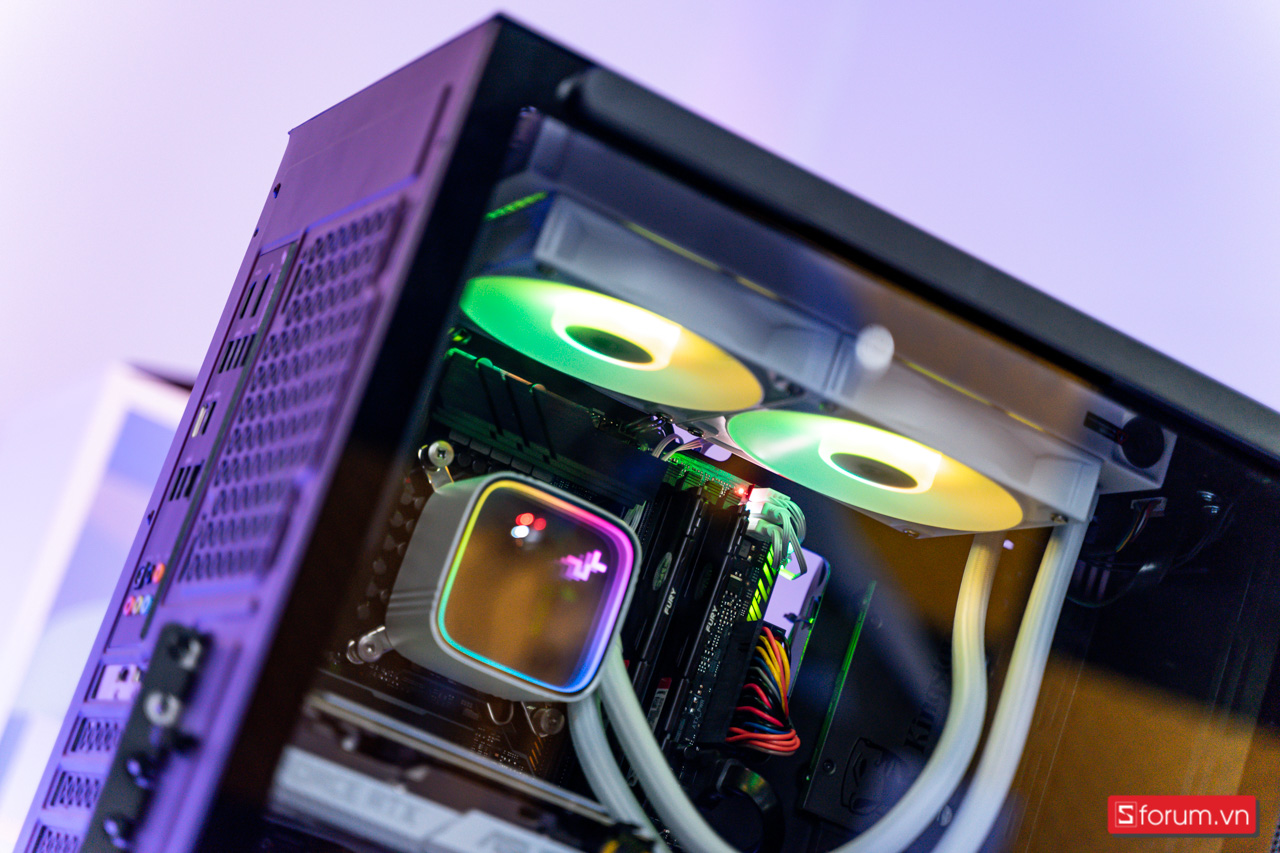 Trên tay bộ tản nhiệt nước AIO DeepCool LS520 SE WH: 2 fan gọn gàng ...