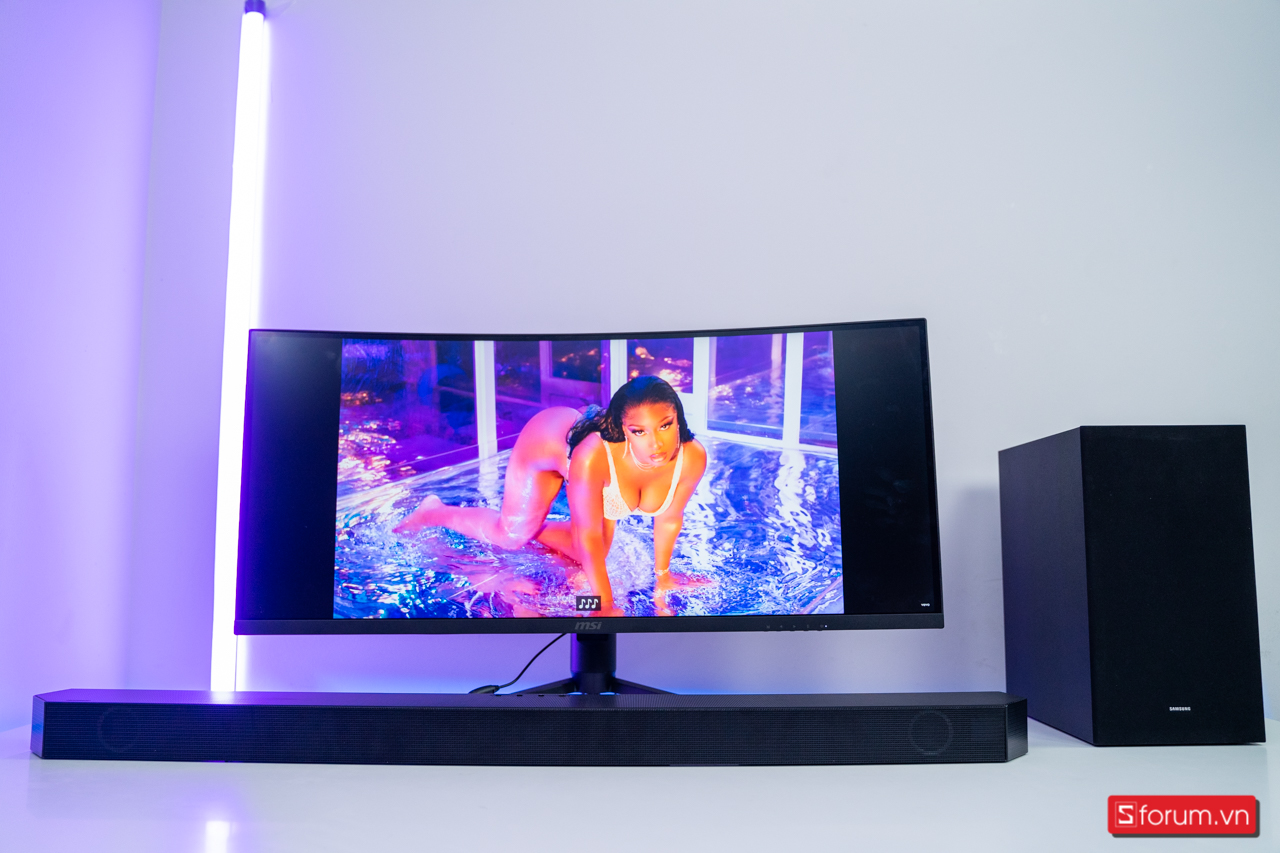 Trên tay soundbar Samsung HW-Q600B: Thiết kế tinh tế, công suất 360W ...