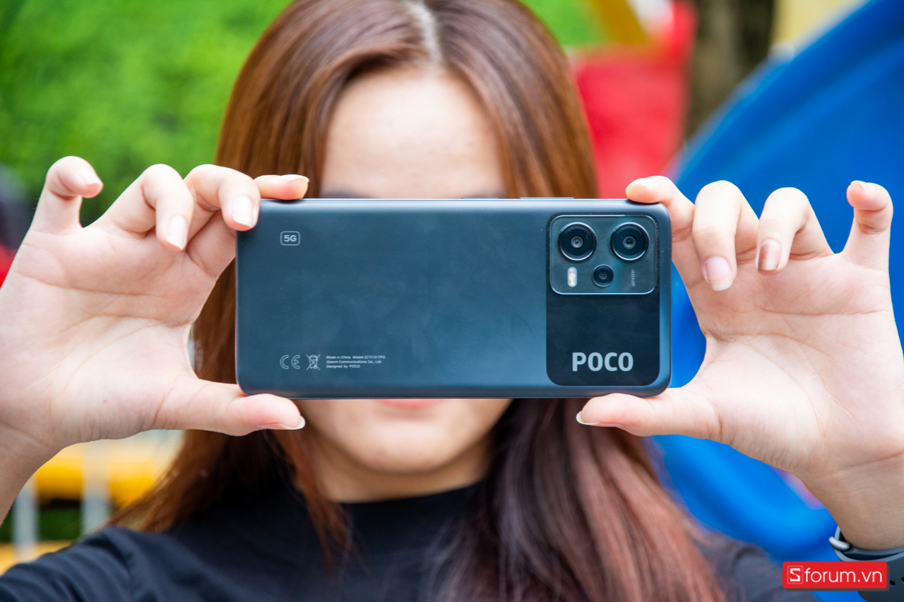 Trên tay POCO X5 5G: Cỗ máy chiến game giá rẻ với cấu hình tốt, màn ...
