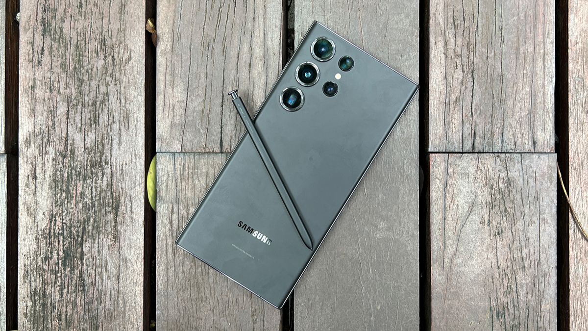 Top 4 điện thoại Samsung có bút đang làm mưa làm gió trên thị trường ...