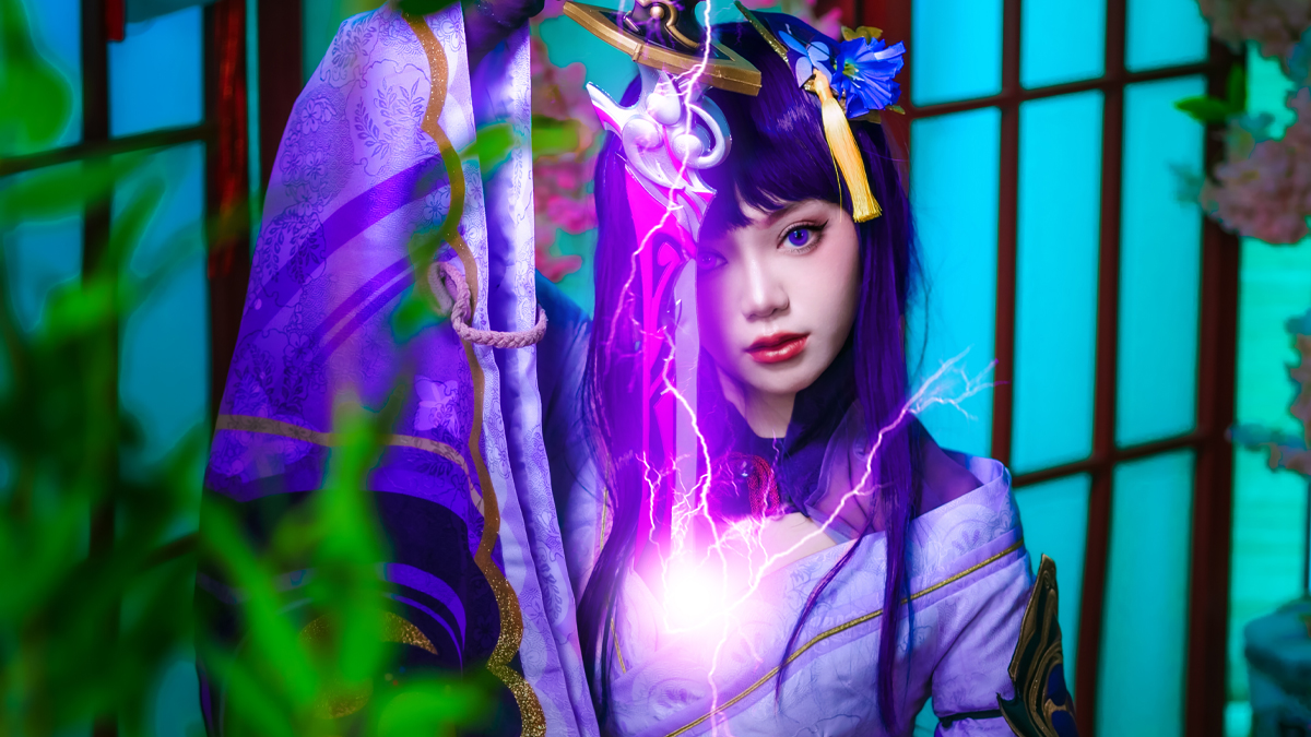 Genshin Impact: "Sốc điện" vì bộ ảnh cosplay Raiden Shogun của bạn gái Việt
