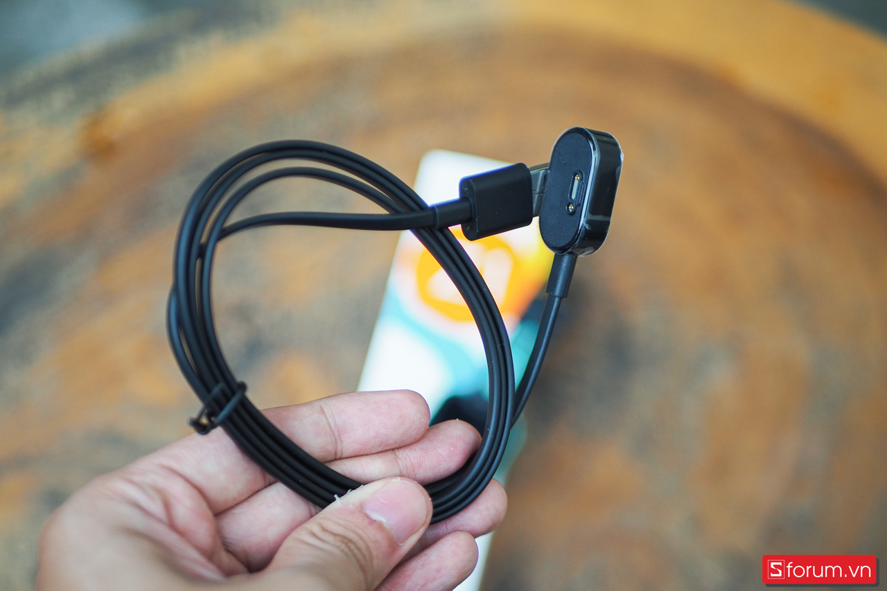 Trên tay đồng hồ thông minh imoo Z1: Sinh ra là dành cho con em học ...