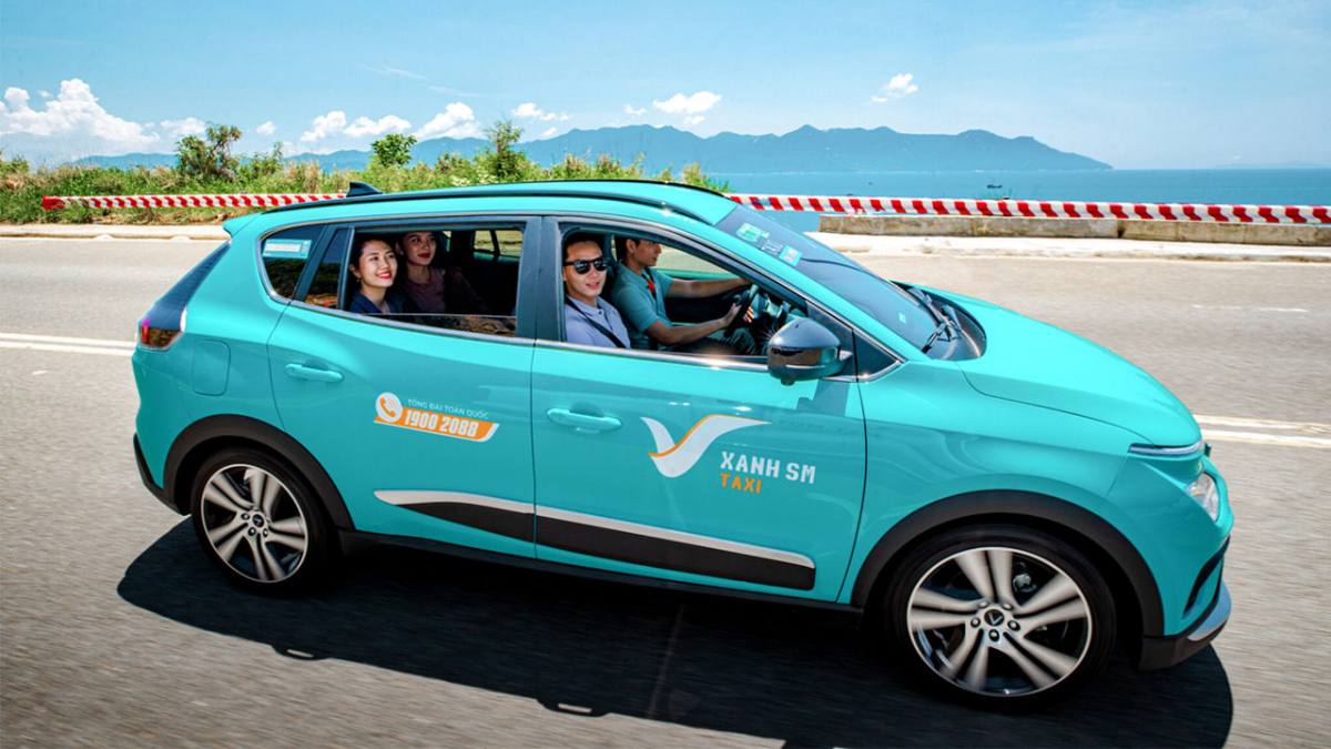 Tổng đài taxi VinFast (Xanh SM) - Đặt xe, hỗ trợ cứu hộ 24/7