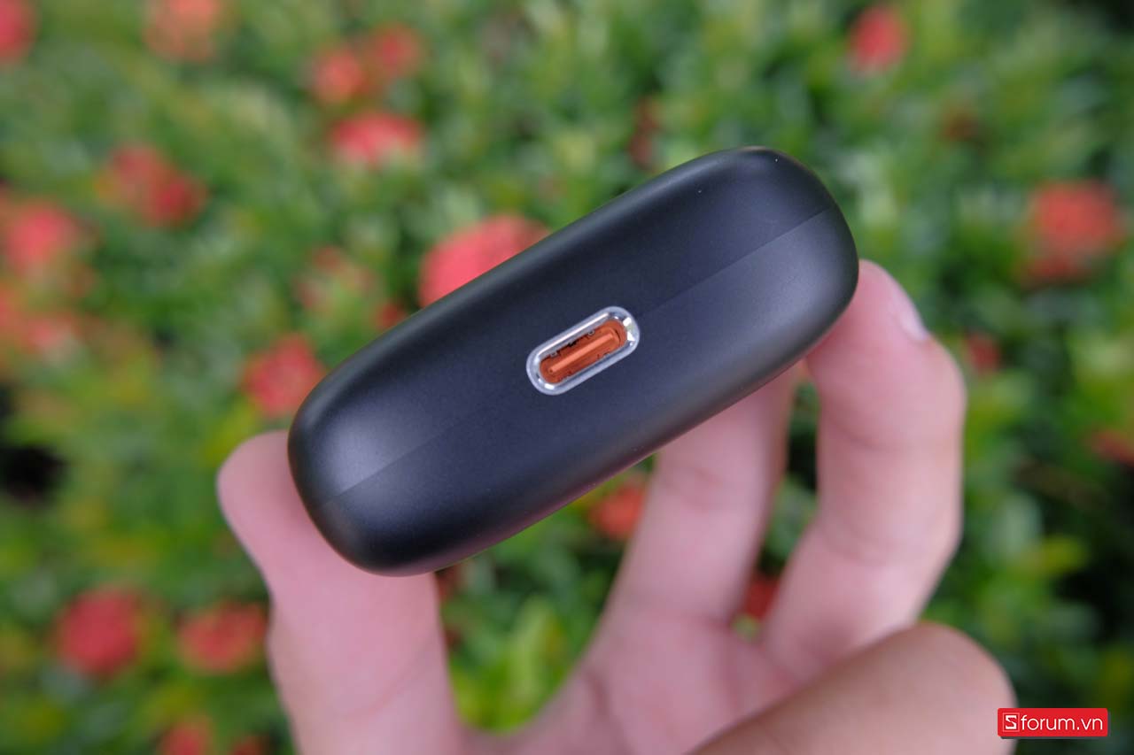 Trên tai Baseus Bowie M2+: Chỉ hơn 600 cành mà thiết kế sang, có chống ...