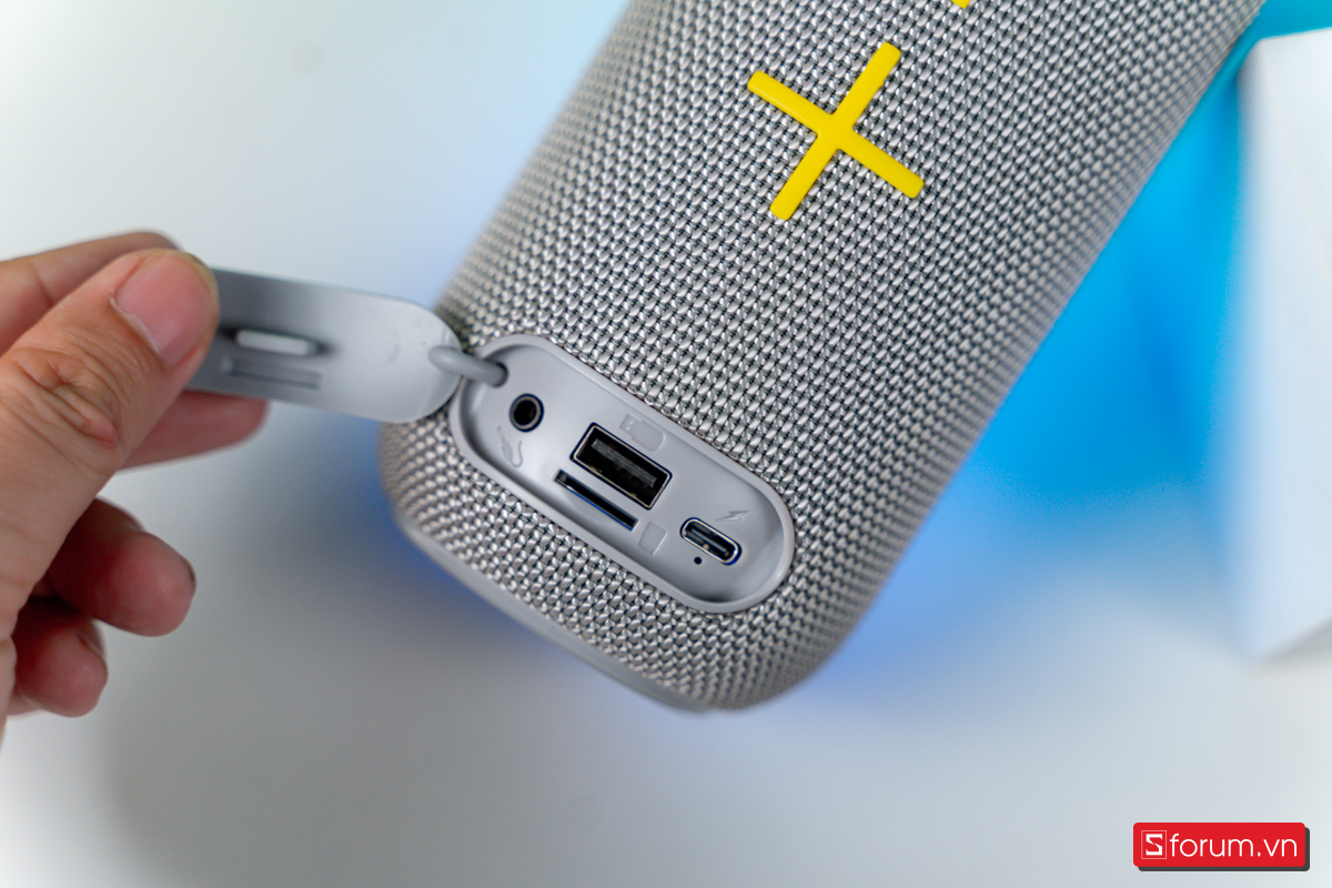 Trên tay loa bluetooth Olike S3: Công suất 14W, hiệu ứng ánh sáng đẹp ...
