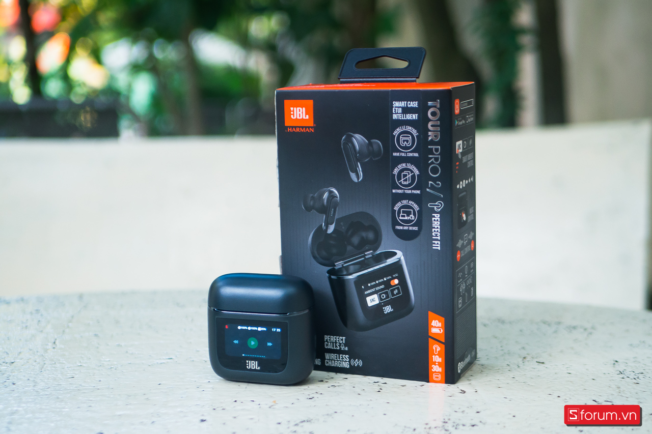 Đánh giá JBL Tour Pro 2 sau 1 tháng sử dụng: Sự đột phá có tính toán ...