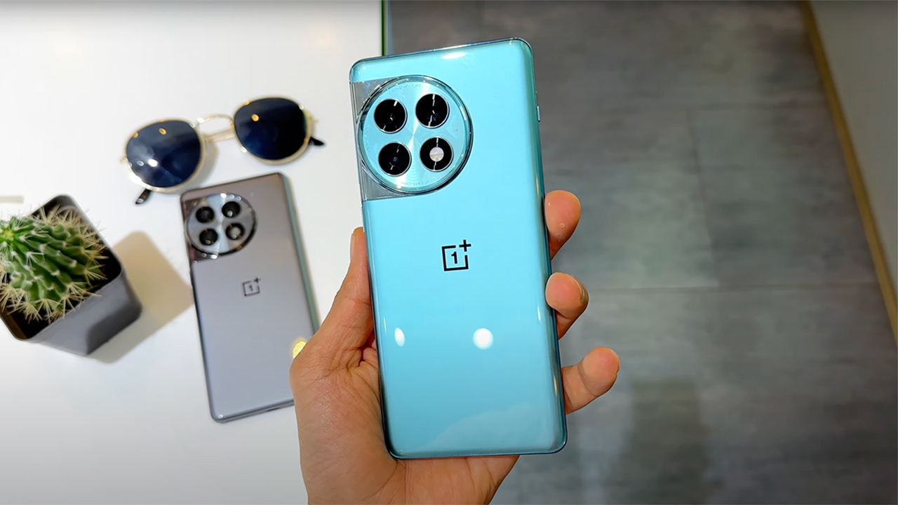 Cận cảnh OnePlus Ace 2 Pro: Thiết kế đặc trưng OnePlus, Snapdragon 8 ...