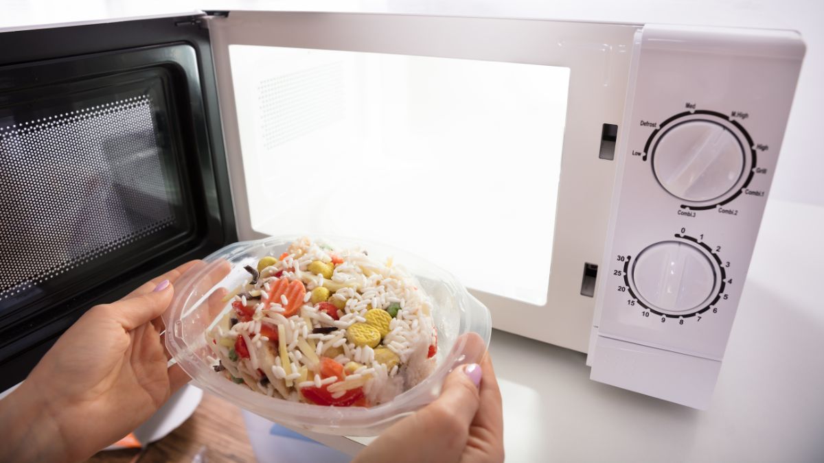 Cách sử dụng lò vi sóng hiệu quả mà chưa chắc bạn đã biết