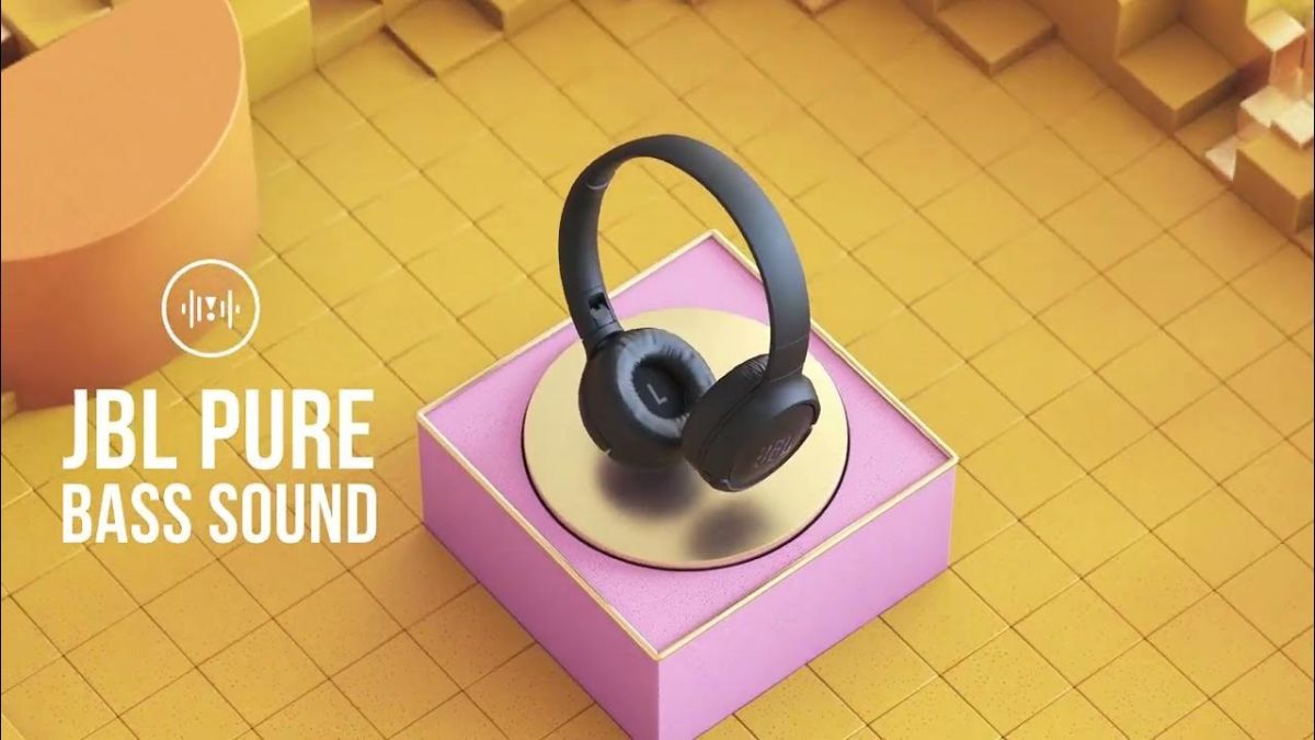 JBL Pure Bass giúp bạn trải nghiệm những âm thanh mạnh mẽ và sâu lắng!
