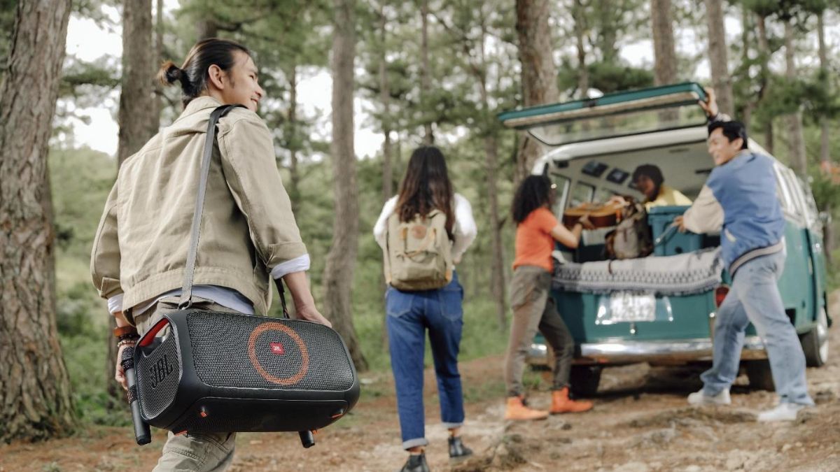 Hòa mình vào điệu âm nhạc cùng top những loa JBL hát Karaoke cực đỉnh