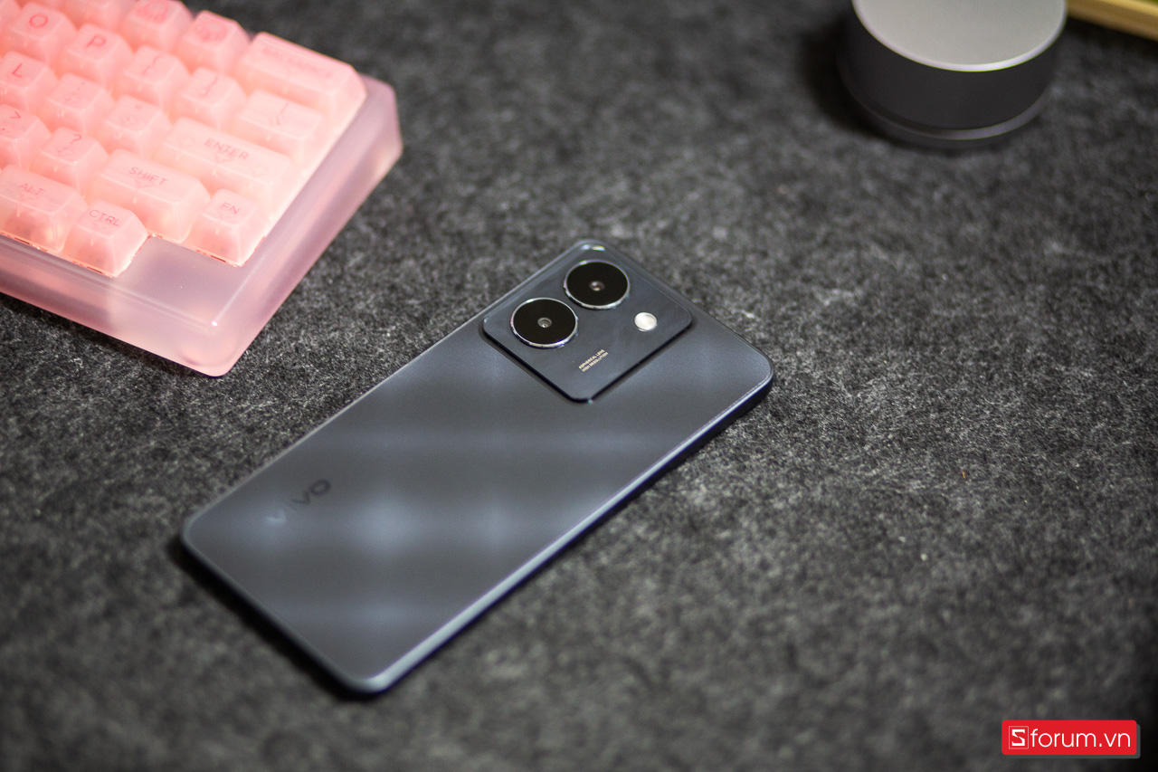 Đánh giá vivo Y36: Thiết kế đẹp và độc đáo, camera 50MP sắc nét, pin ...