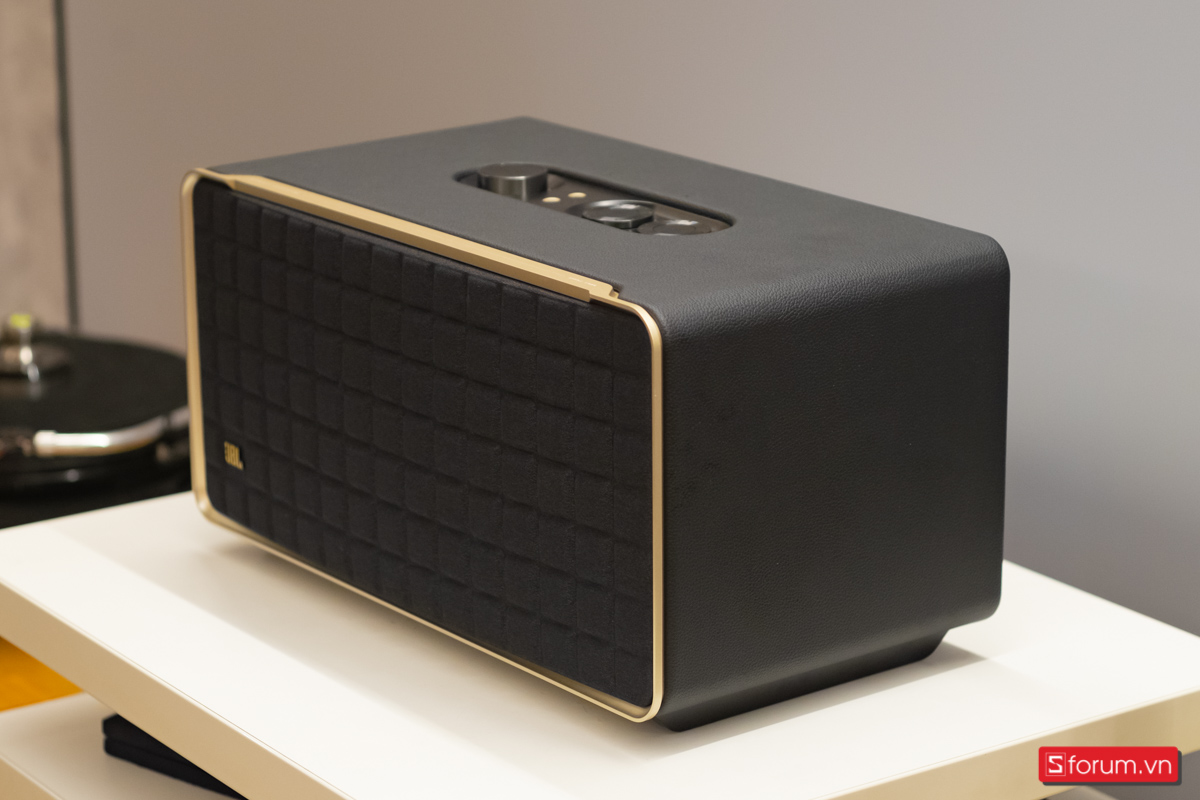 Đánh giá nhanh JBL Authentics 500: Chiếc loa mang âm hưởng cổ điển với ...