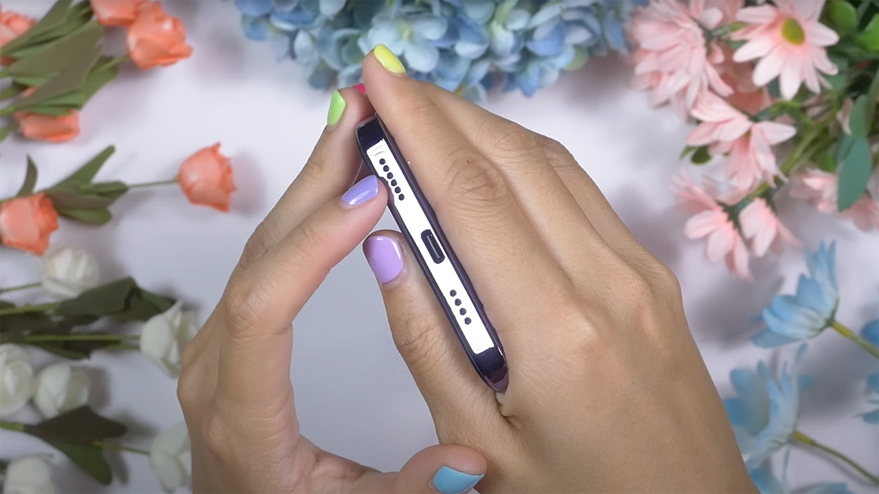 Cận cảnh chiếc smartphone "Hót quá" Note 13 Pro: Ngoại hình thì như ...