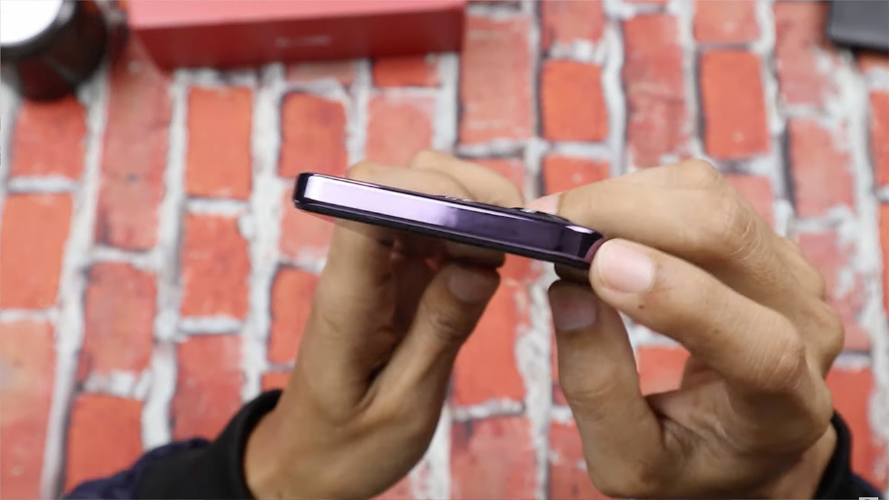 Cận cảnh chiếc smartphone "Hót quá" Note 13 Pro: Ngoại hình thì như ...