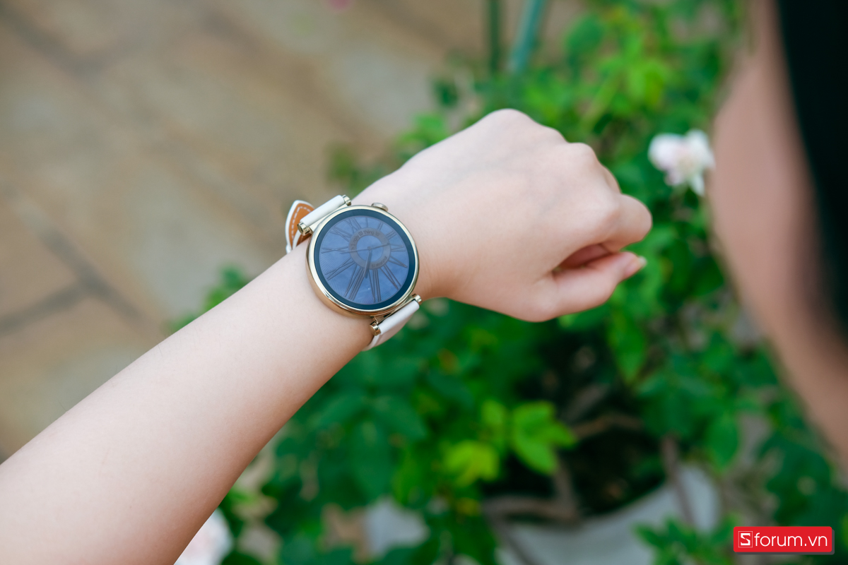 Trên tay Huawei Watch GT 4 41mm: Mỏng nhẹ và thanh lịch, công nghệ ...