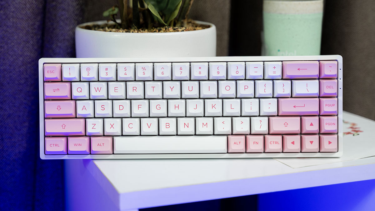 Trên tay AKKO 3068B Plus: Layout 68% nhỏ gọn, 3 chế độ kết nối, màu ...