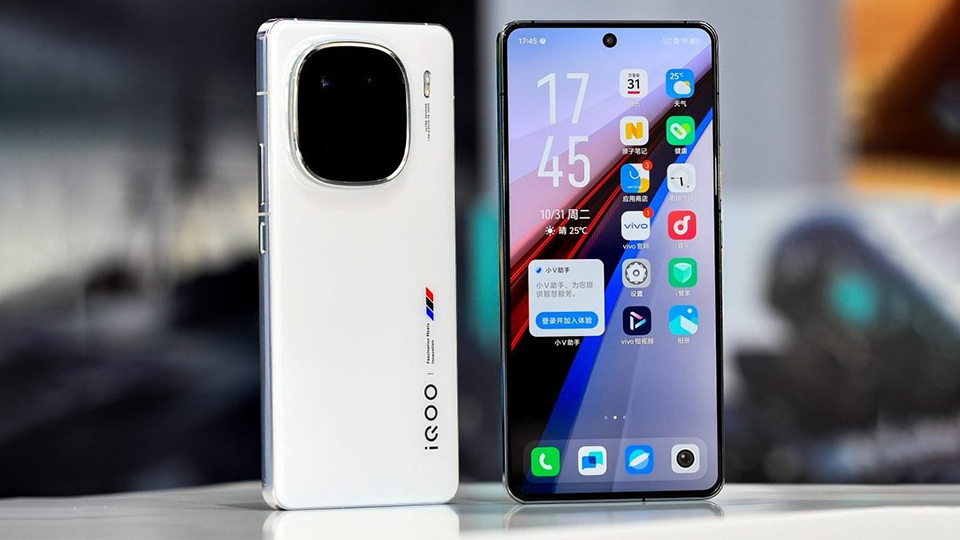 Dòng vivo iQOO 12 sắp ra mắt có gì hấp dẫn: Màn hình 144Hz 3000 nits, chip SD8 Gen 3,...