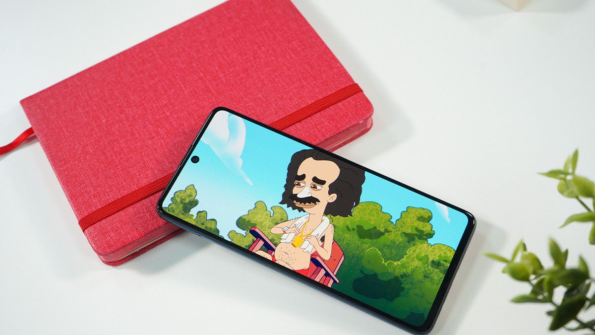 Những điện thoại Samsung pin trâu 7000mAh đang có mặt trên thị trường