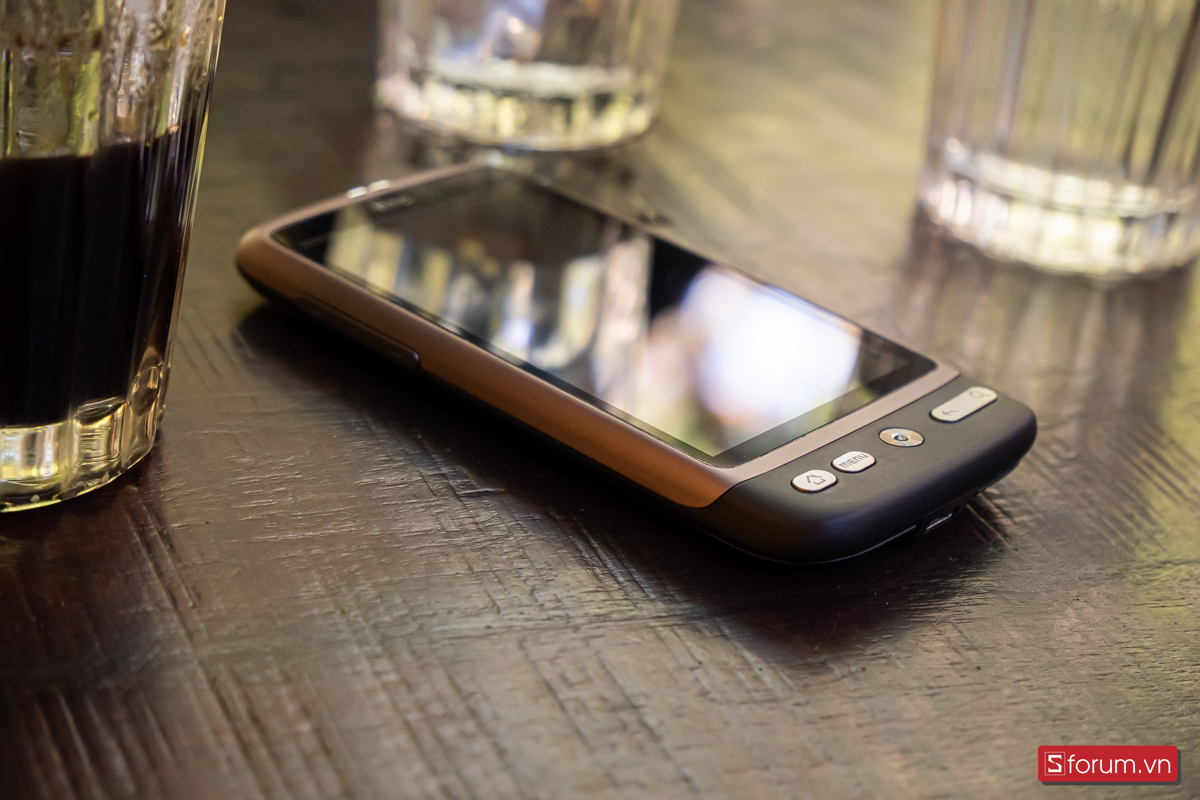 Trên tay HTC Desire: 13 năm trước từng là tham vọng lừng lẫy một phương ...