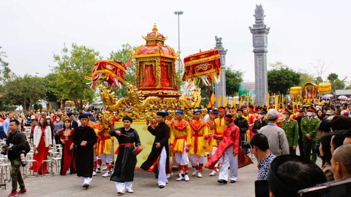 Lễ hội đền Cửa Ông - Lễ hội đặc sắc tỉnh Quảng Ninh