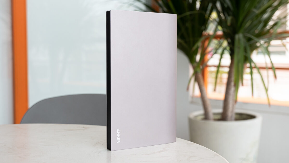 Trên tay PDP Anker Powercore Edge: Nhìn như PS5 thu gọn, nặng hơn cả ...