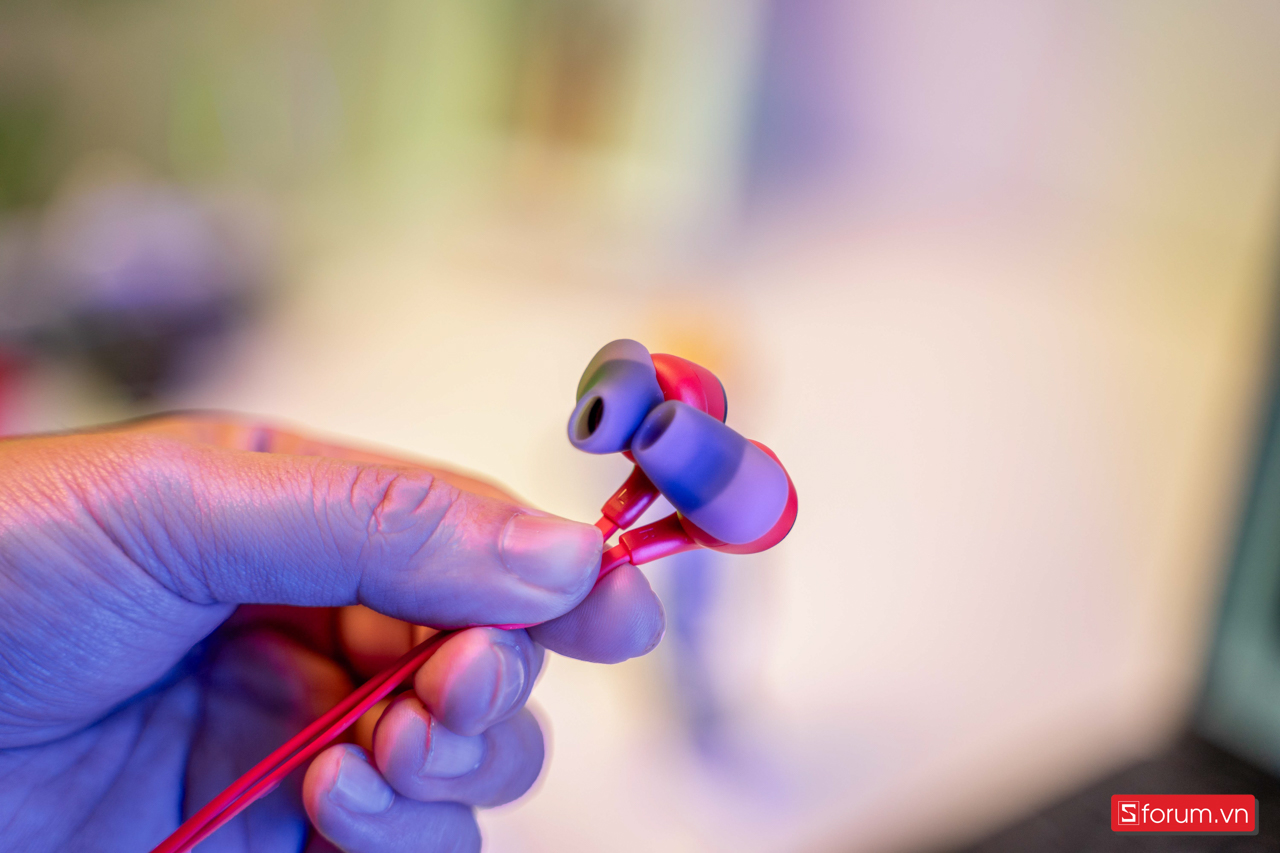 Đánh giá tai nghe Gaming HyperX Cloud Earbuds II: Thiếu chút nữa là ...