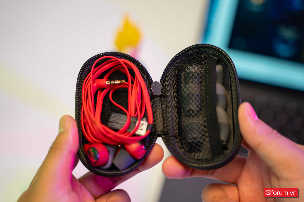 Đánh giá tai nghe Gaming HyperX Cloud Earbuds II: Thiếu chút nữa là ...