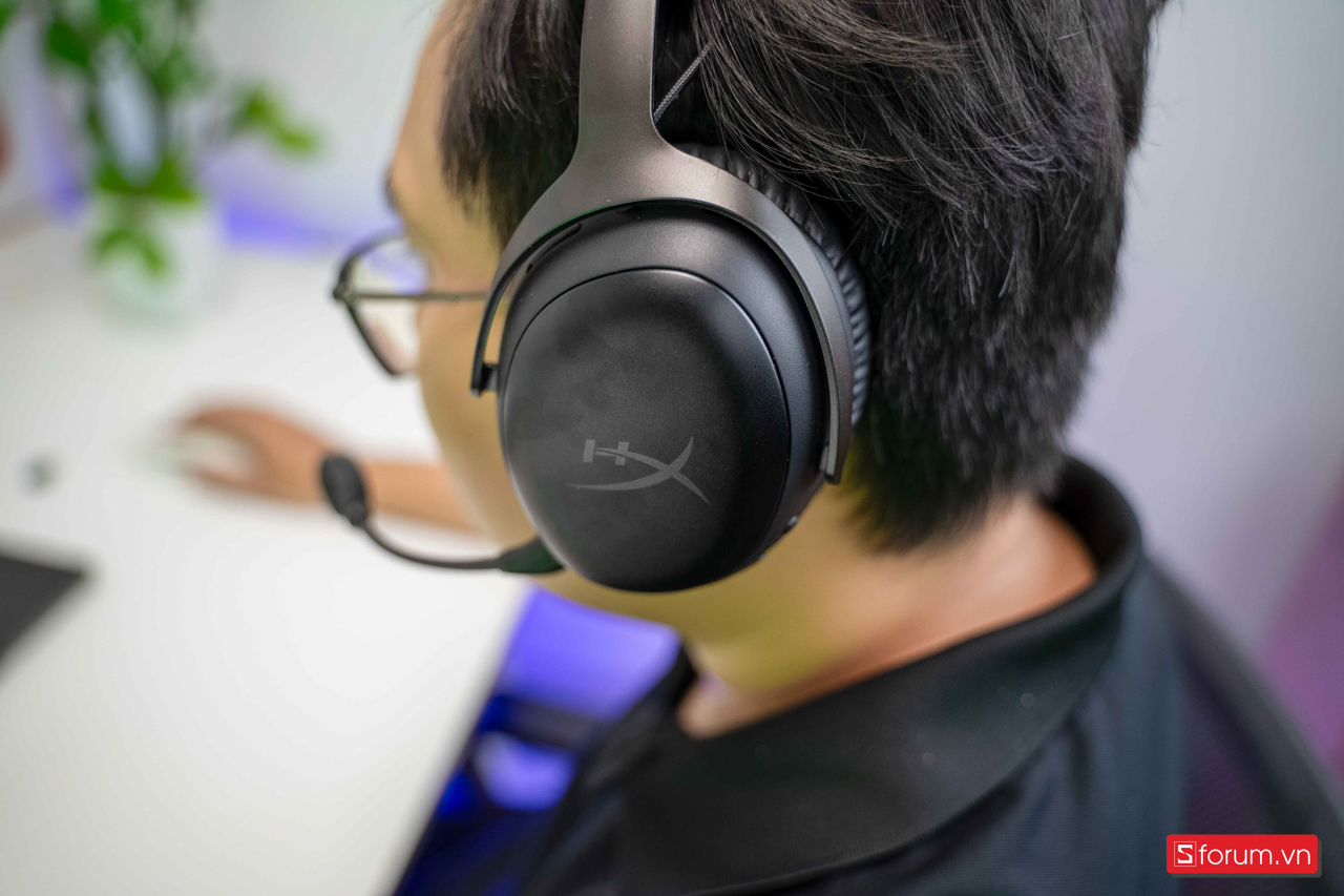 Trên tay tai nghe gaming HyperX Cloud II Wireless: "Hack" nhẹ từng bước ...
