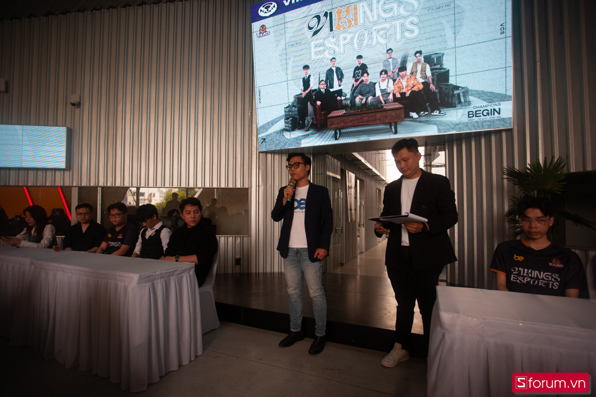 Offline ra mắt Viking Esports - Sofm úp mở khả năng trở lại thi đấu