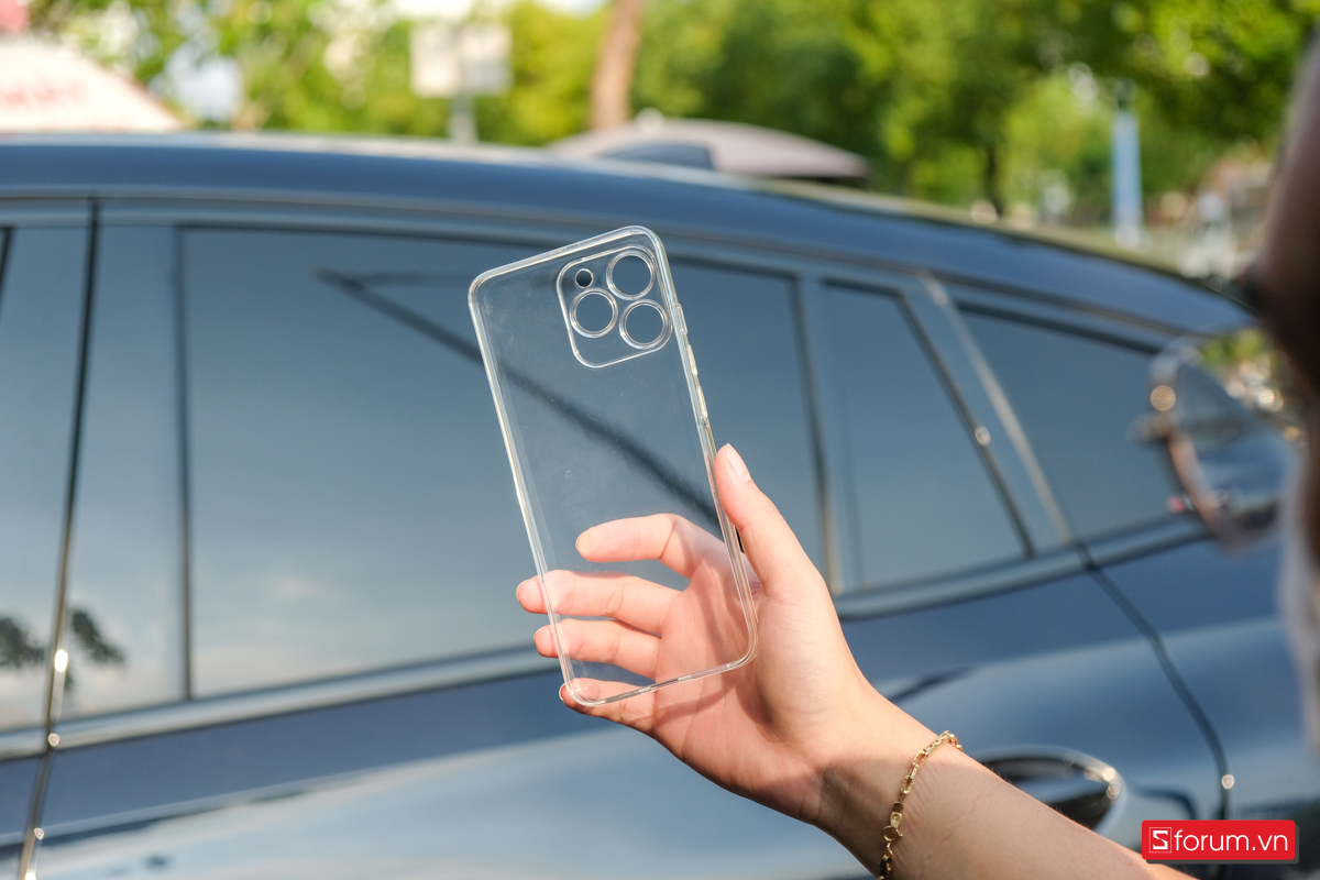 Trên tay INOI Note 13s: Màn hình lớn gần 7 inch, ngoại hình như 15 Pro ...