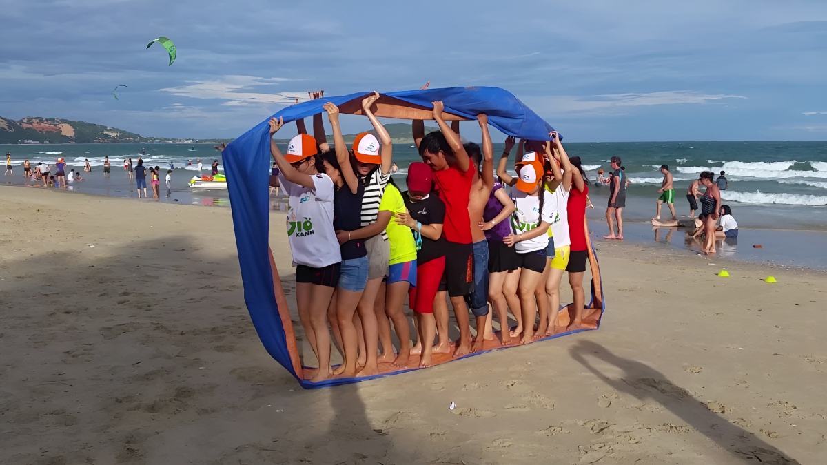 Gợi ý 30 trò chơi team building cực vui, cực bựa độc lạ nhất