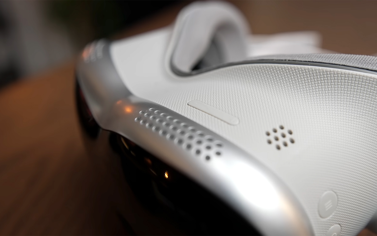 Cận cảnh Apple Vision Pro "pha-kè" 500 đô: Thiết kế giống đến 90%, đầy ...