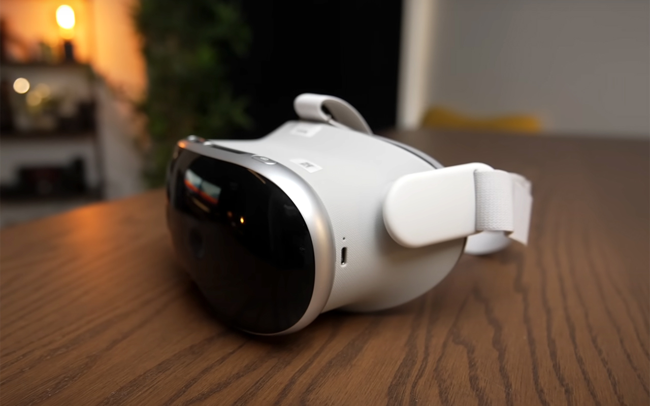 Cận cảnh Apple Vision Pro "pha-kè" 500 đô: Thiết kế giống đến 90%, đầy ...