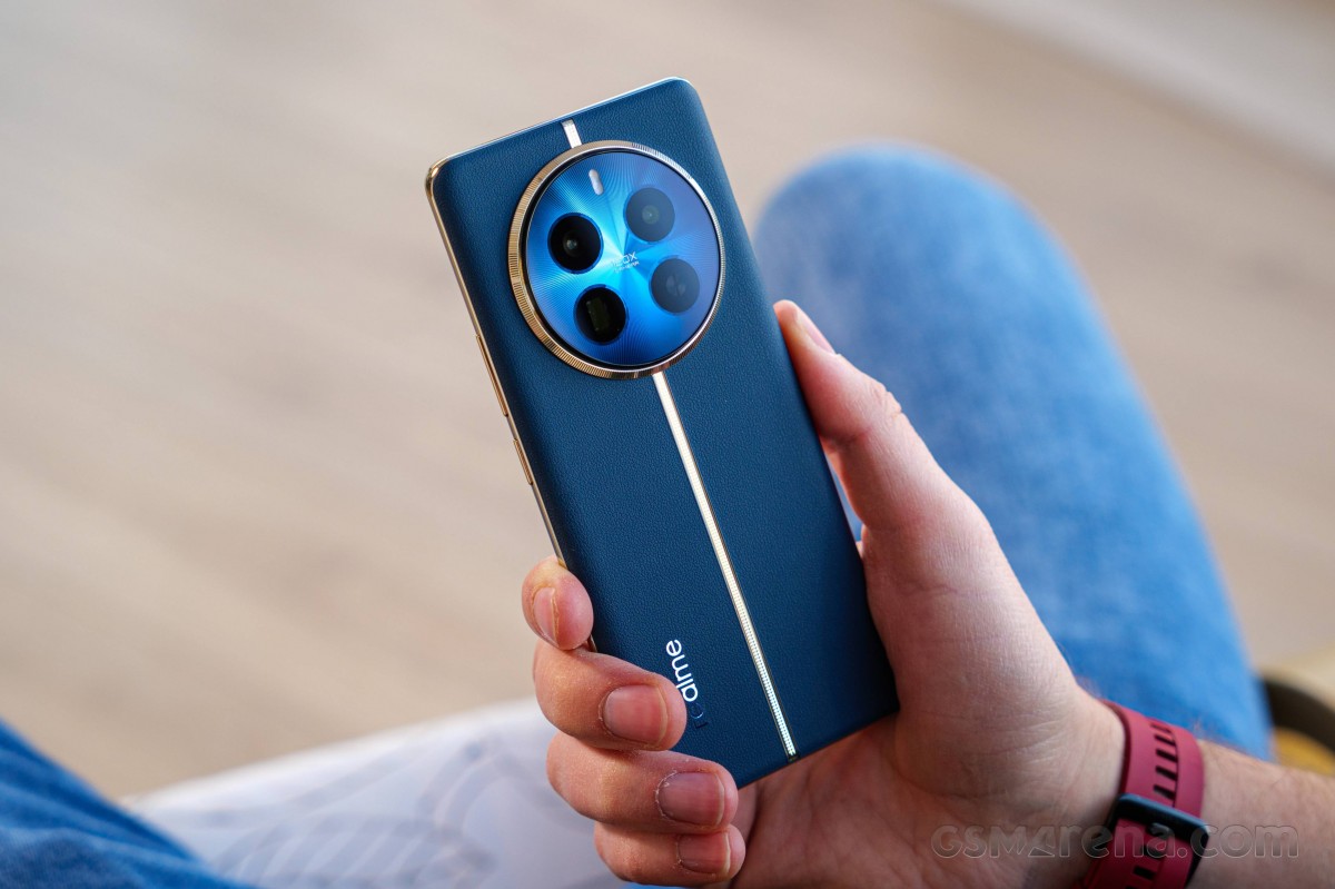 Cận cảnh realme 12 Pro Plus: Dùng Snapdragon 7s Gen 2, cụm camera siêu ...
